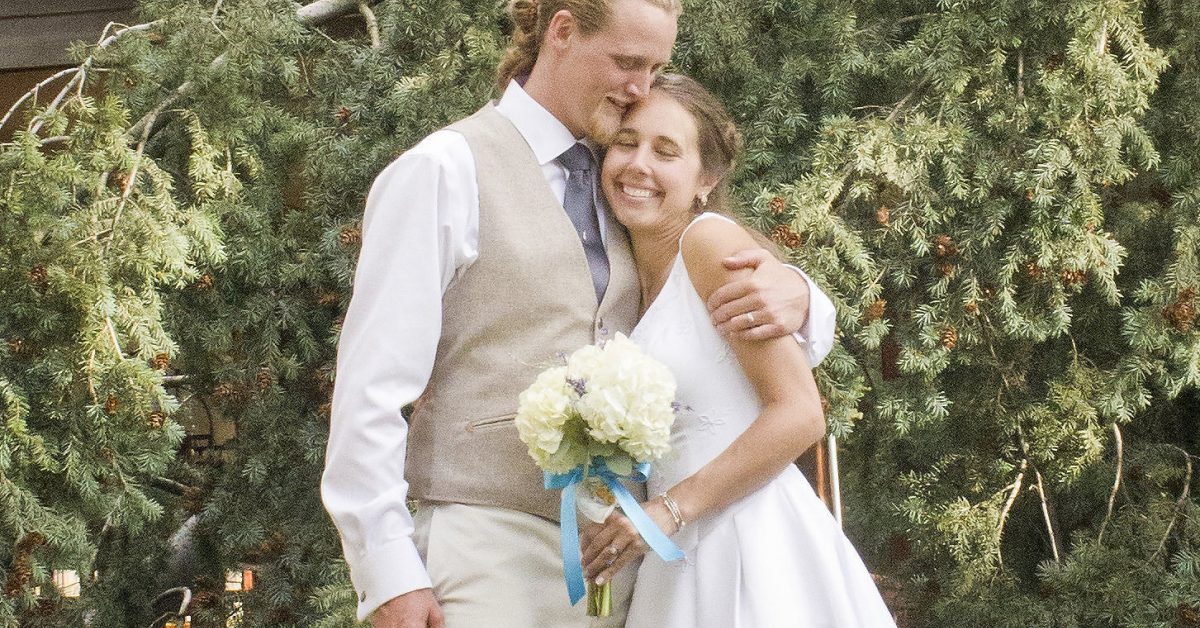 Holly Lowell's Instagram, Twitter & Facebook on IDCrawl